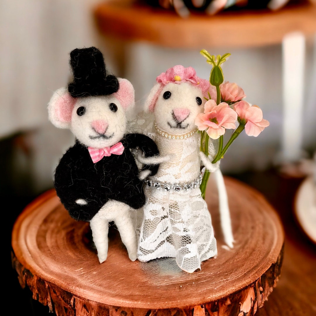 Wool Felted Wedding Mice Bride and Groom Couple Figures. - Etsy