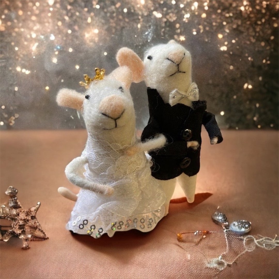 Bride & Groom Mice Couple Wedding Gift - Etsy