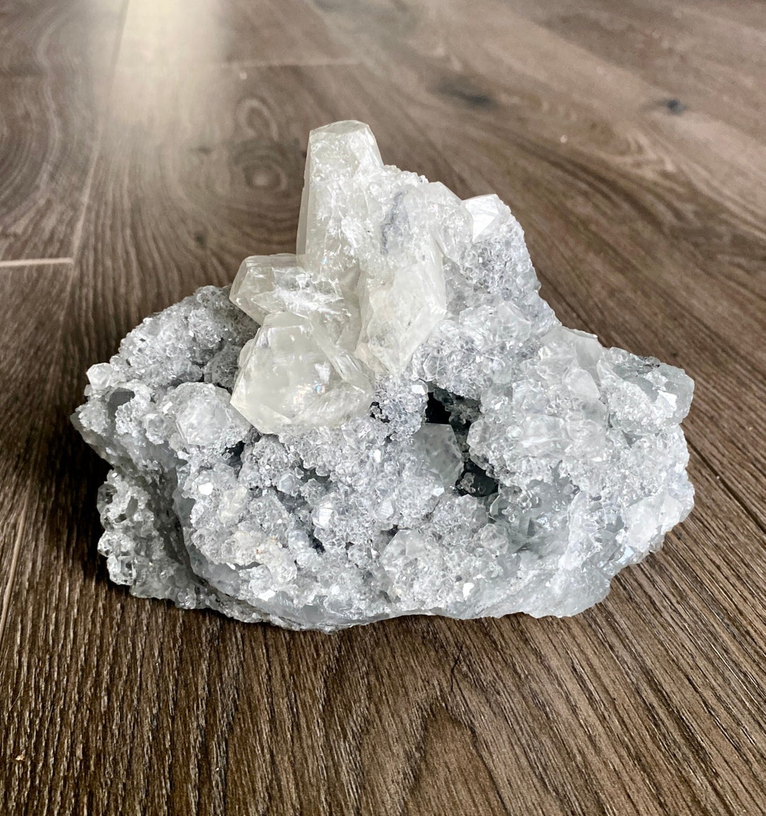 Self-standing Diamond Apophyllite Cluster With Calcite - Etsy