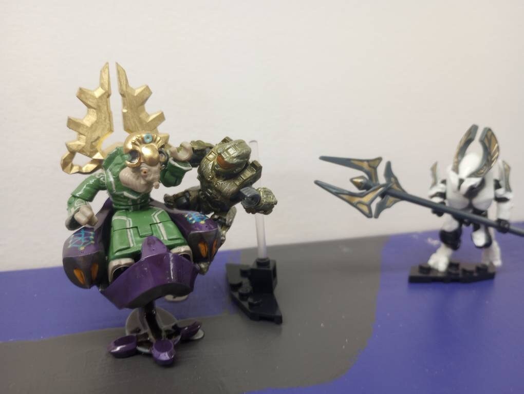 Physical MCX Prophet's Throne & Head Dress: Ready to Paint - Etsy