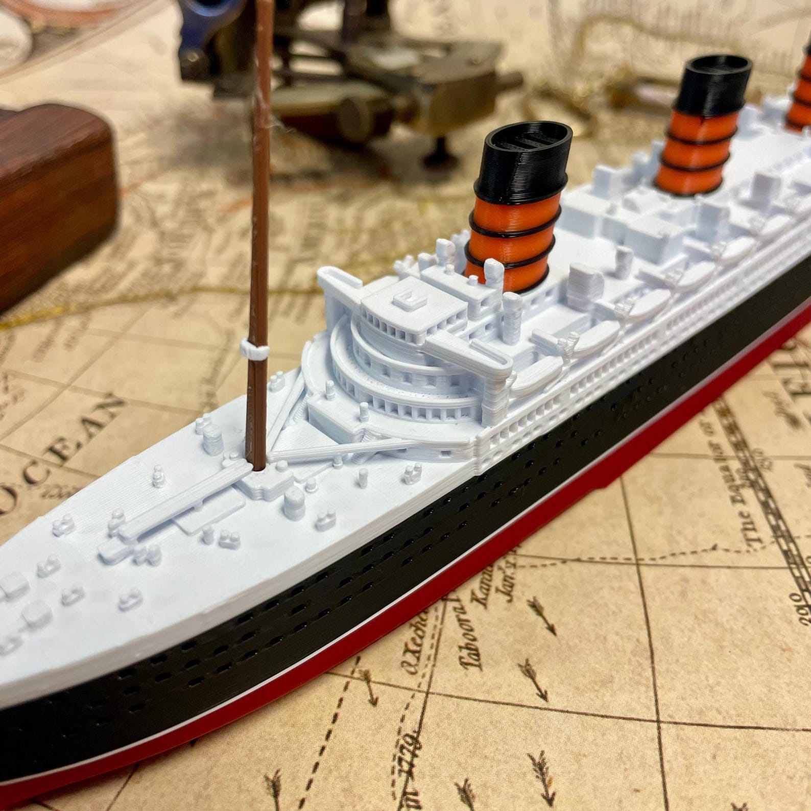 12” Queen Mary Model, Titanic Toy, Titanic Model, Titanic Toys for Kids ...