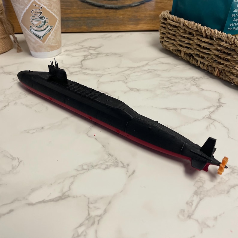 12” Lafayette-class Submarine Model – Navy Nuclear Sub Replica, Cold ...