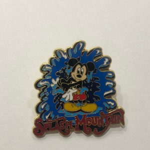 Disney's Splash Mountain Pin Mickey Mouse Wringing Gloves Wet Soaked ...