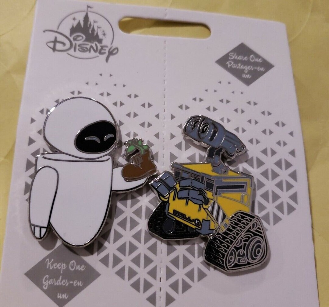 Disney Pixar Wall-e Eve 2 Pin Set 2 Pins New on Splitting Card - Etsy