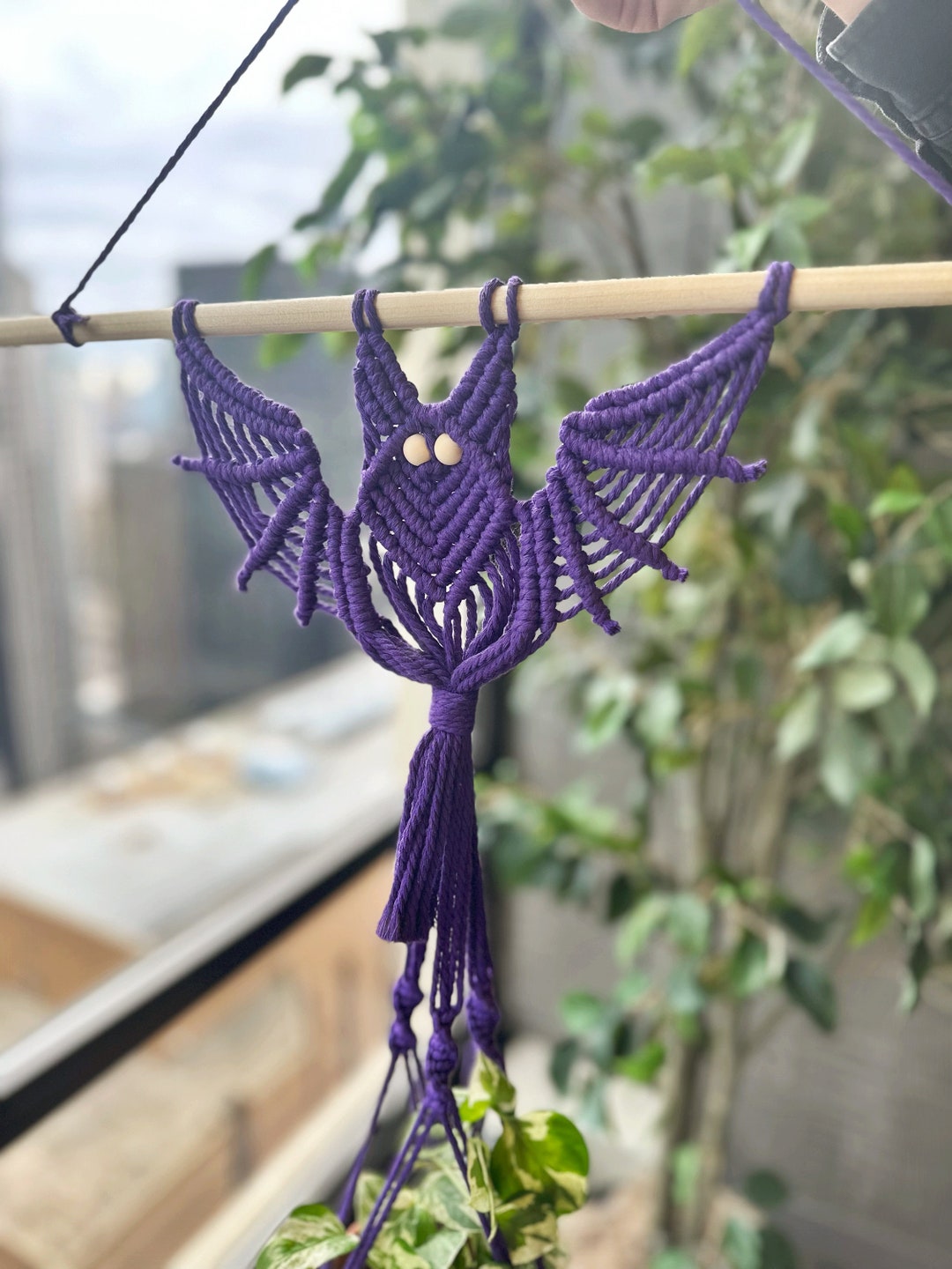 Macrame Bat Plant Hanger, Halloween Macrame, Witchy Room Decor, Spooky ...