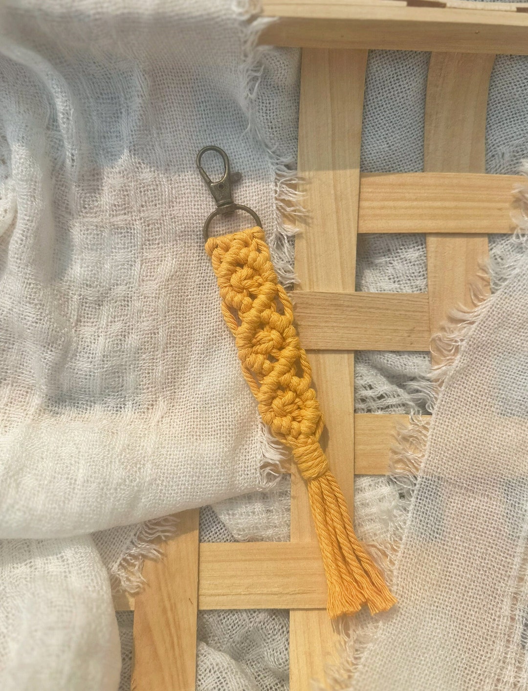 Gold Diamond Pattern Macrame Keychain, Handmade Macrame Keychain Gold, Boho Style Macrame ...