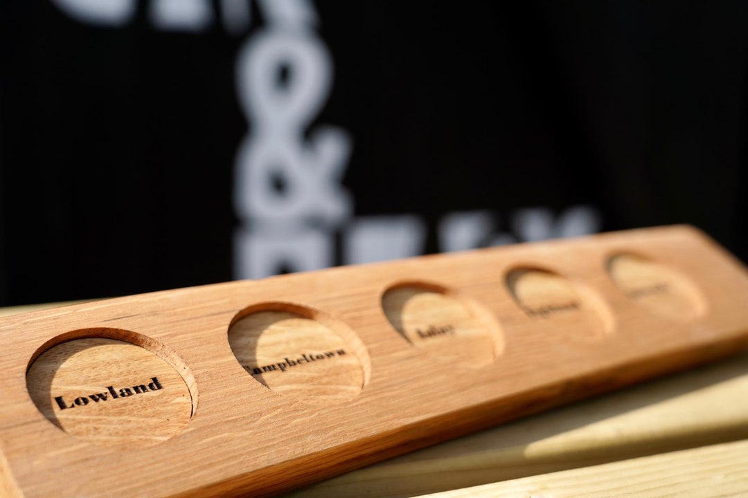 Whisky Tasting Board | Whiskey Flight With Engraved Center | Glencairn ...