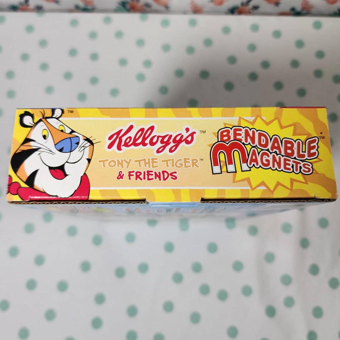 NIB Vintage Kellogg's Team Tony the Tiger & Friends Bendable Magnet ...
