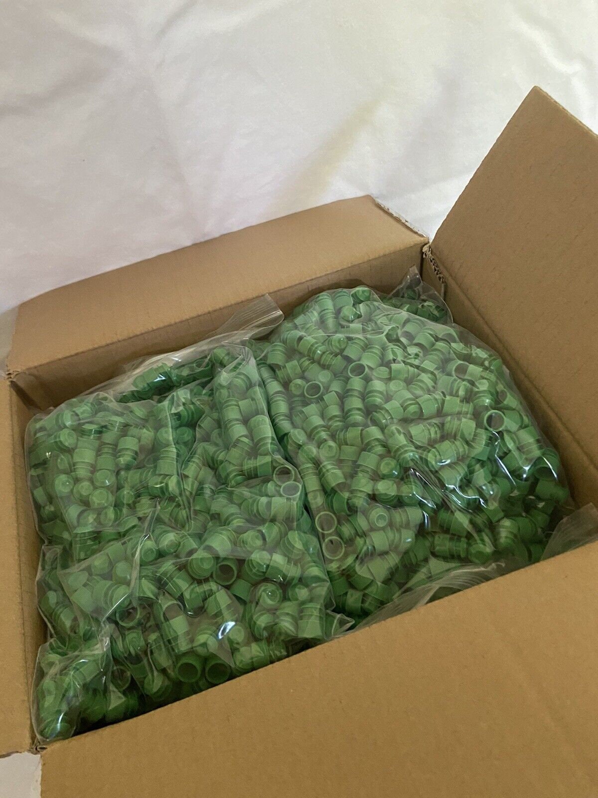 Push Cap Stoppers - Green Flange for 12mm Tubes - Case of 5000 **FREE ...