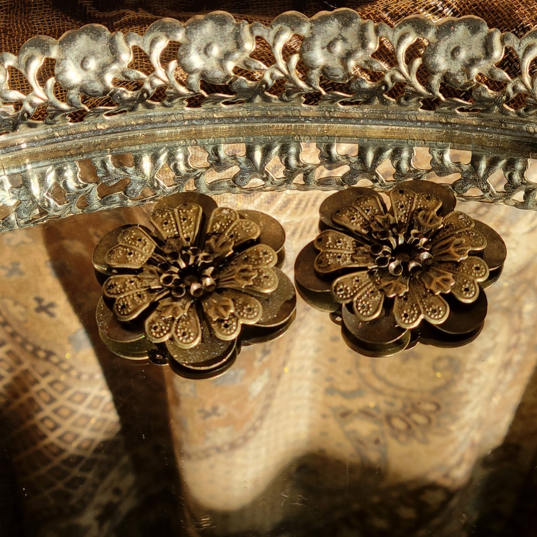 Pair of Bronze Flower, Floral Medallion 50mm Choice of Rounded Petals ...