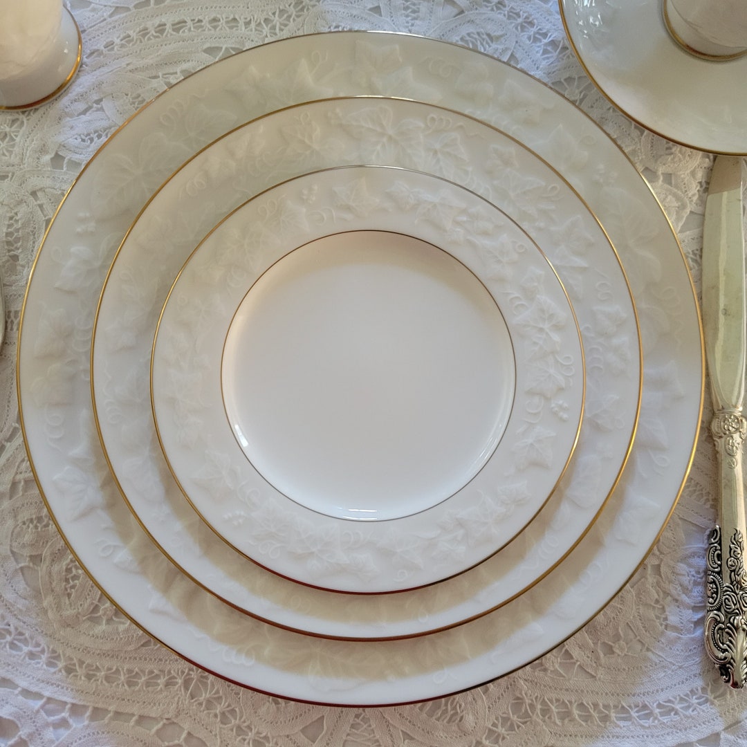 Noritake Halls of Ivy Porcelain China Embossed Ivy Ivory With Gold ...
