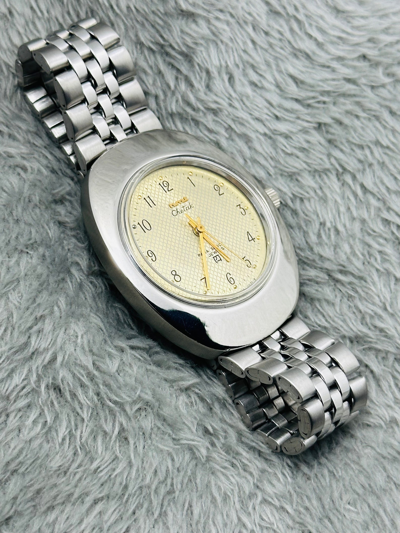 Vintage HMT Chetak Dial Gold Hand Winding Men's Watch Movement 17 ...