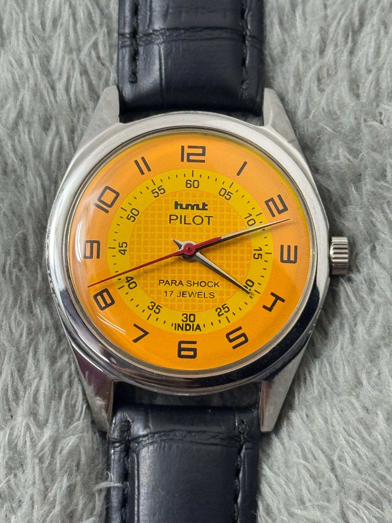 Vintage HMT Pilot Yellow Dial Hand Winding Men's Watch Movement 17 ...