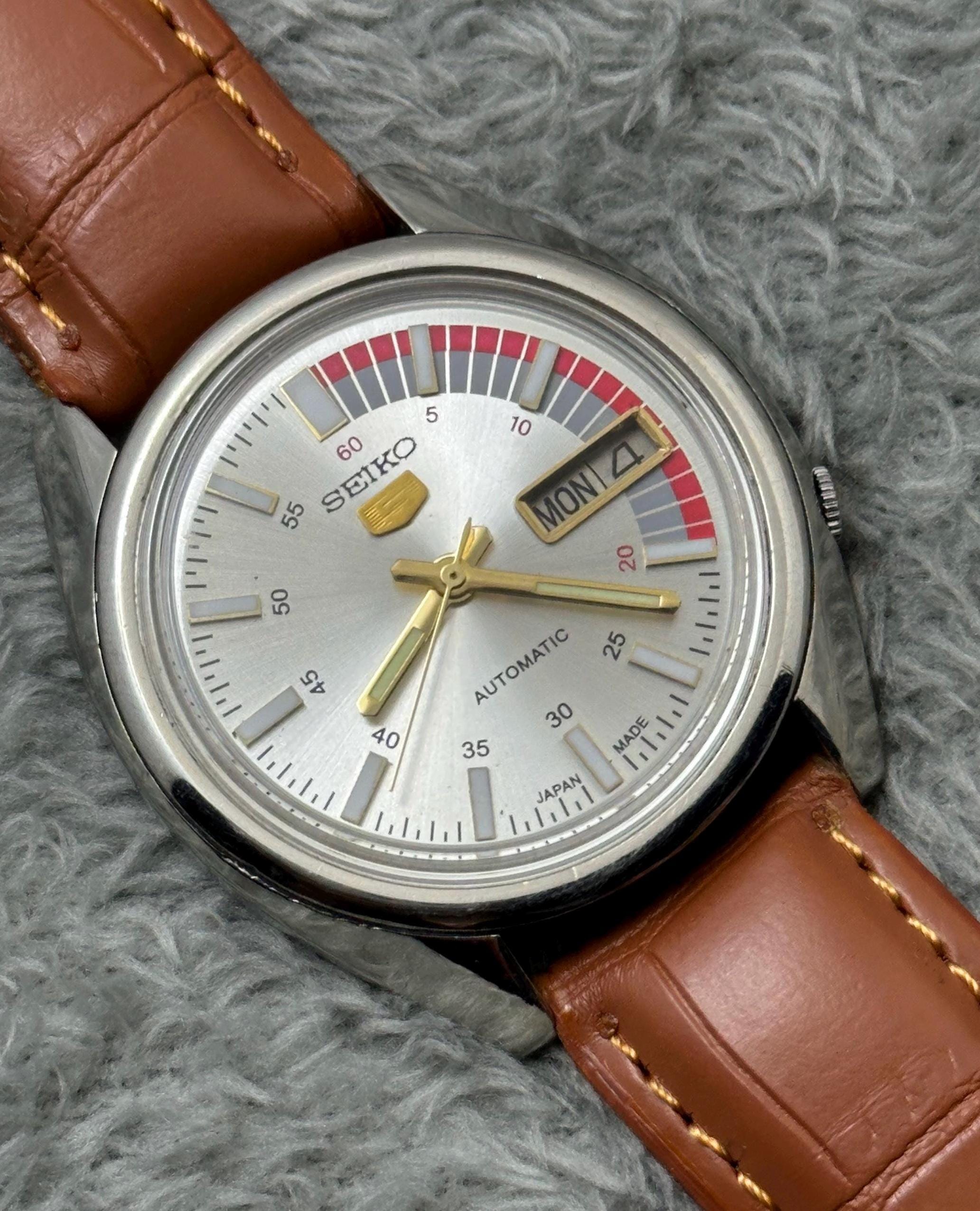 Vintage Seiko 5 Automatic Watch, Silver Dial, Day/date, Japan Made - Etsy