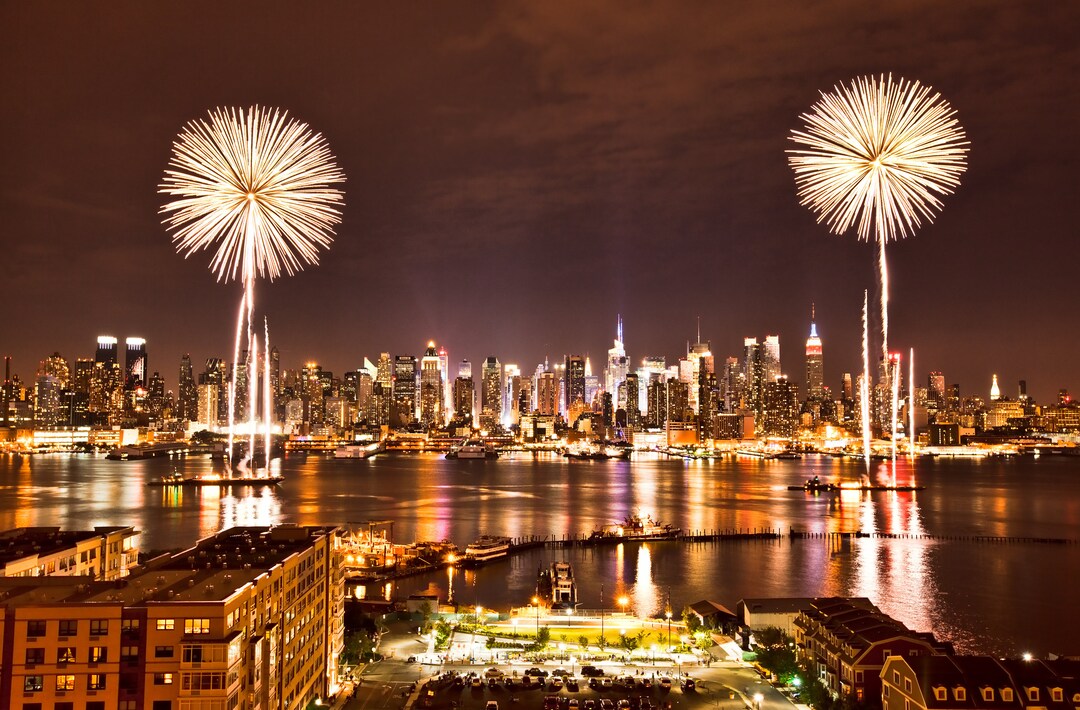 New York City Fireworks (+BONUS PHOTO) - Etsy