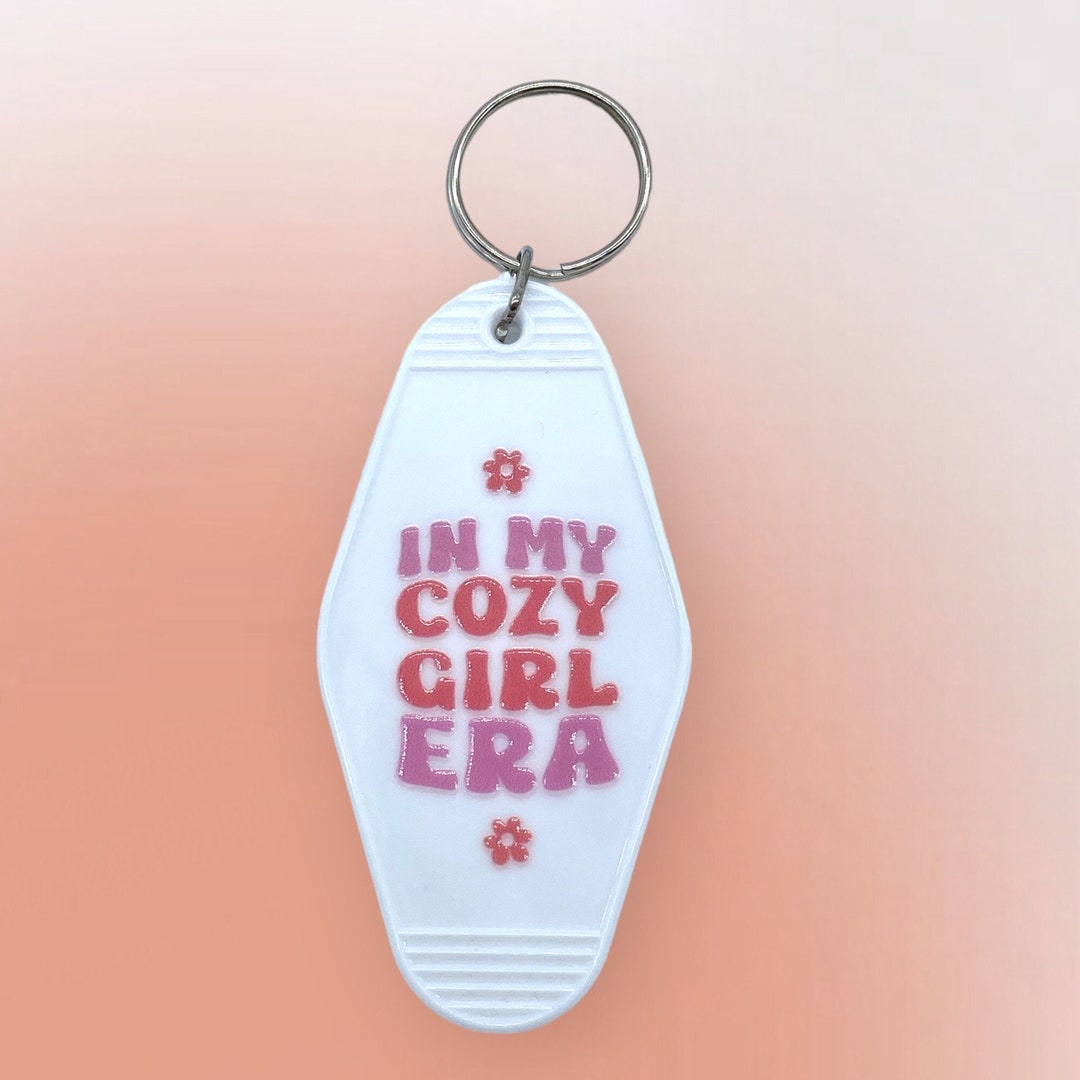 In My Cozy Girl Era White Motel Keychain - Cute Girl Era Keychain ...
