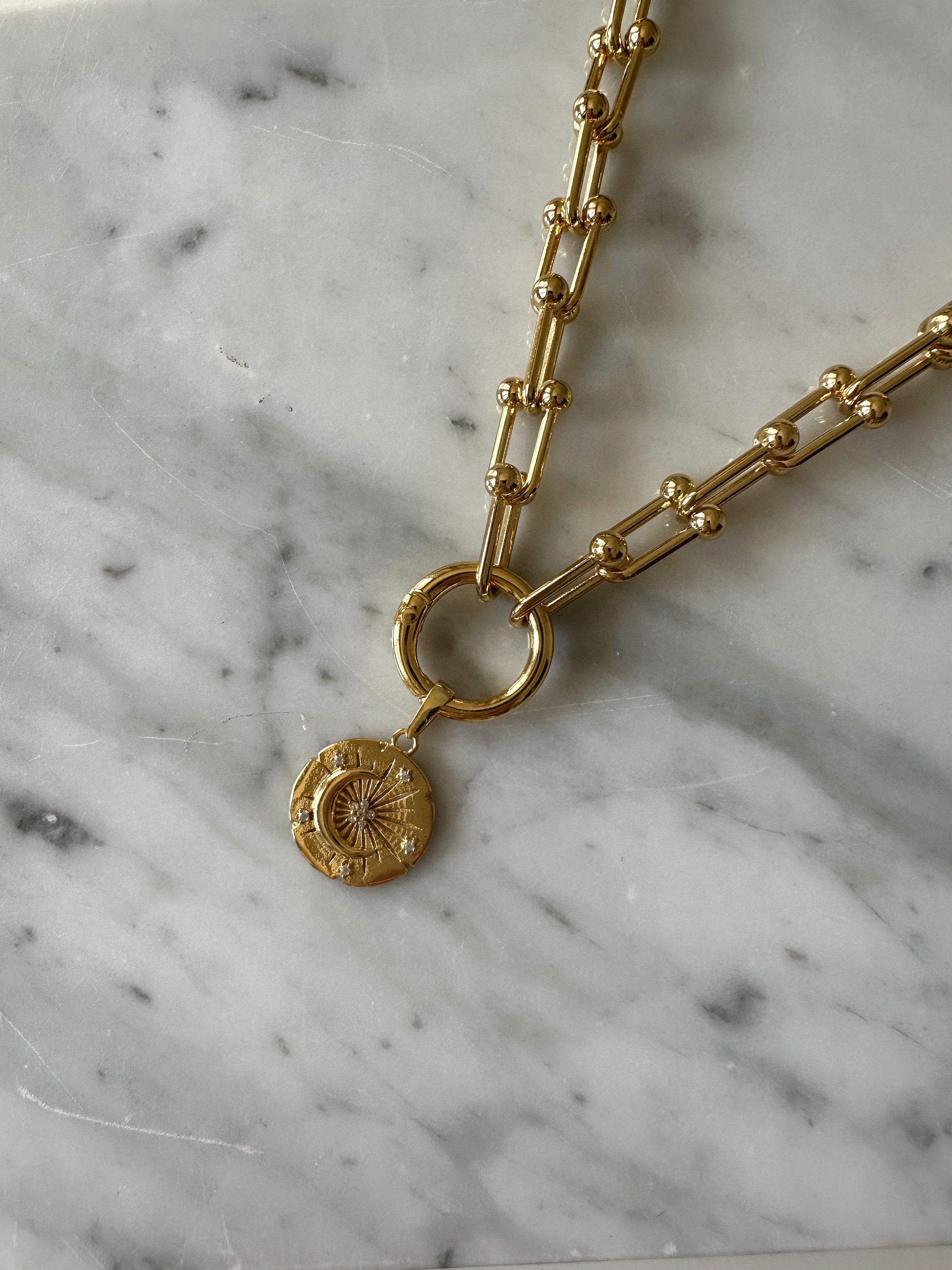 Chunky Horse Shoe Chain U Link Necklace, Lucky Charm With U Chain Link ...