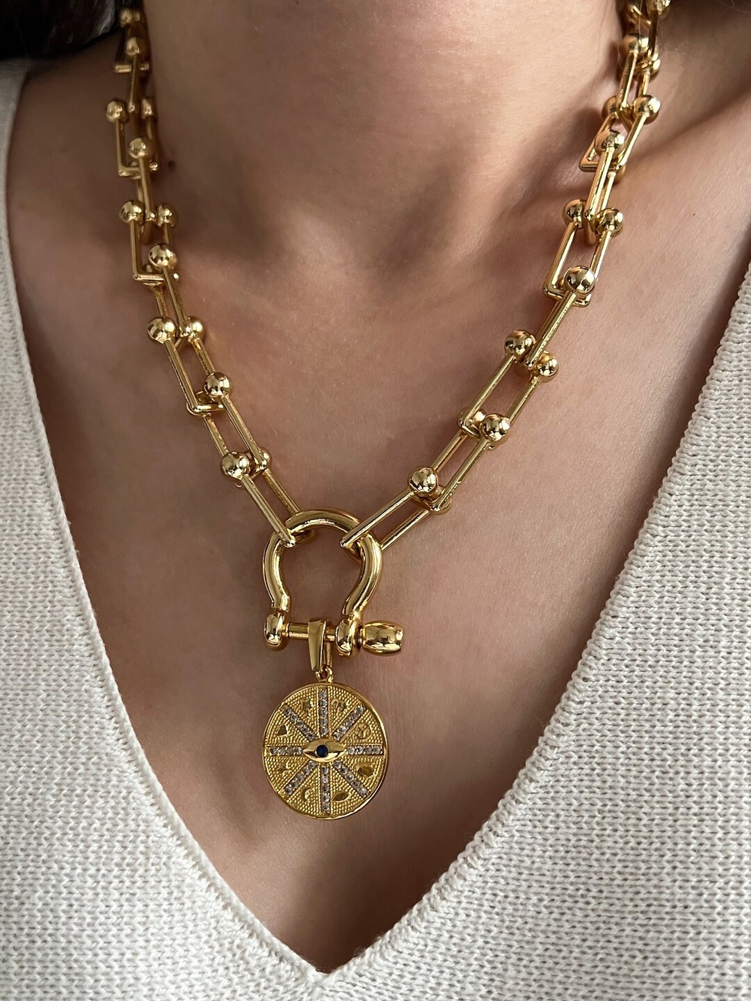 Chunky Horse Shoe Chain U Link Necklace, Lucky Charm With U Chain Link ...