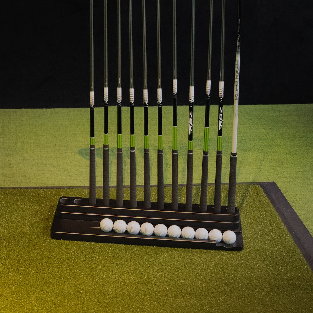 On Turf Golf Club Stand - Etsy