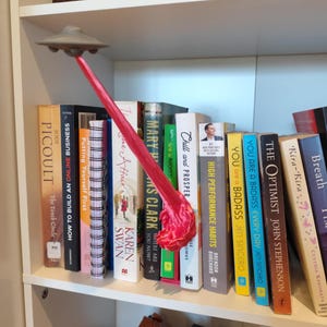 Alien Flying Saucer Book Nook, Whimsical 3D Printed Bookshelf Divider ...