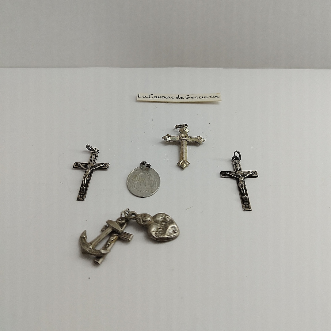 Vintage Religious Items/holy Stuff/crosses Medals/faith Belief Catholic ...
