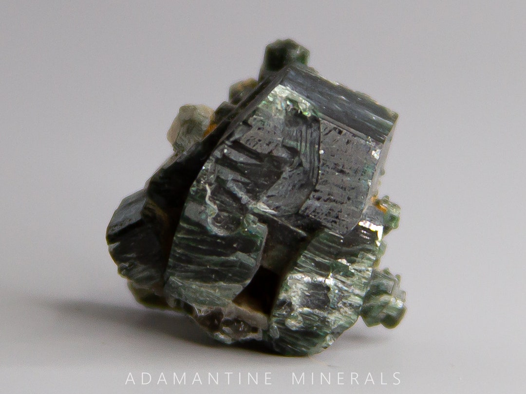 Green Actinolite Crystal Cluster From Ontario, Canada, 16 Mm - Etsy