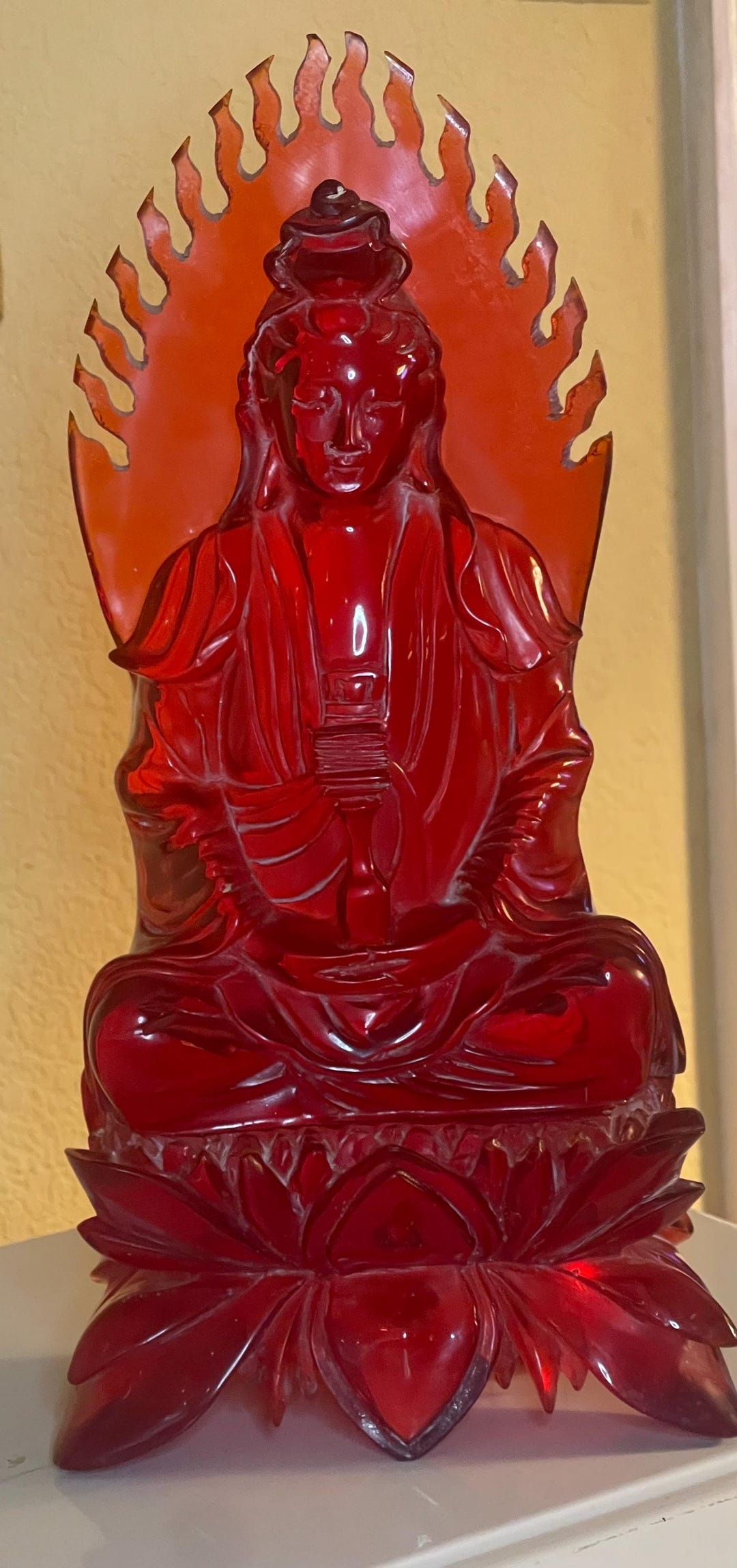 Vintage Chinese Carved Cherry Red Amber Seated Guanyin Figure 13.5 ...