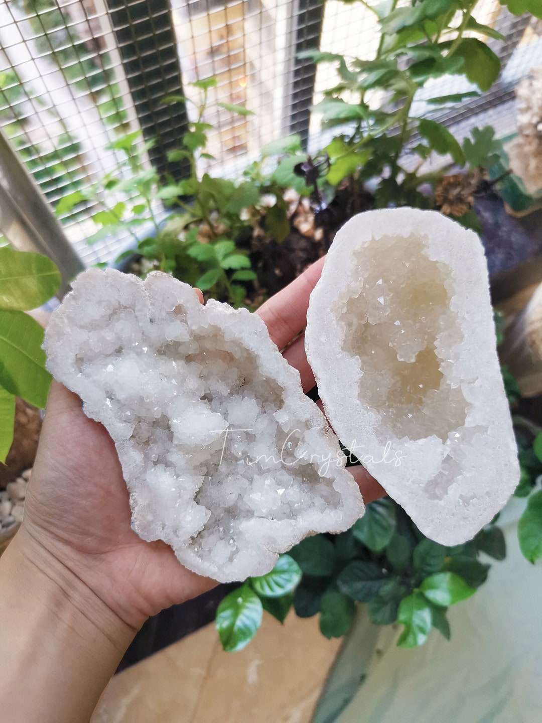 Clear Quartz Geode, Natural Rock Crystal, Sparkly Geodes, White Geode ...