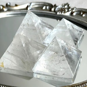Natural Polished Clear Quartz Pyramid, Handmade Crystal Pyramid Home ...