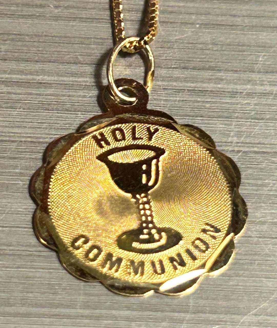 14k Solid Yellow Gold Holy Communion Art Deco Circle Pendant Dainty ...