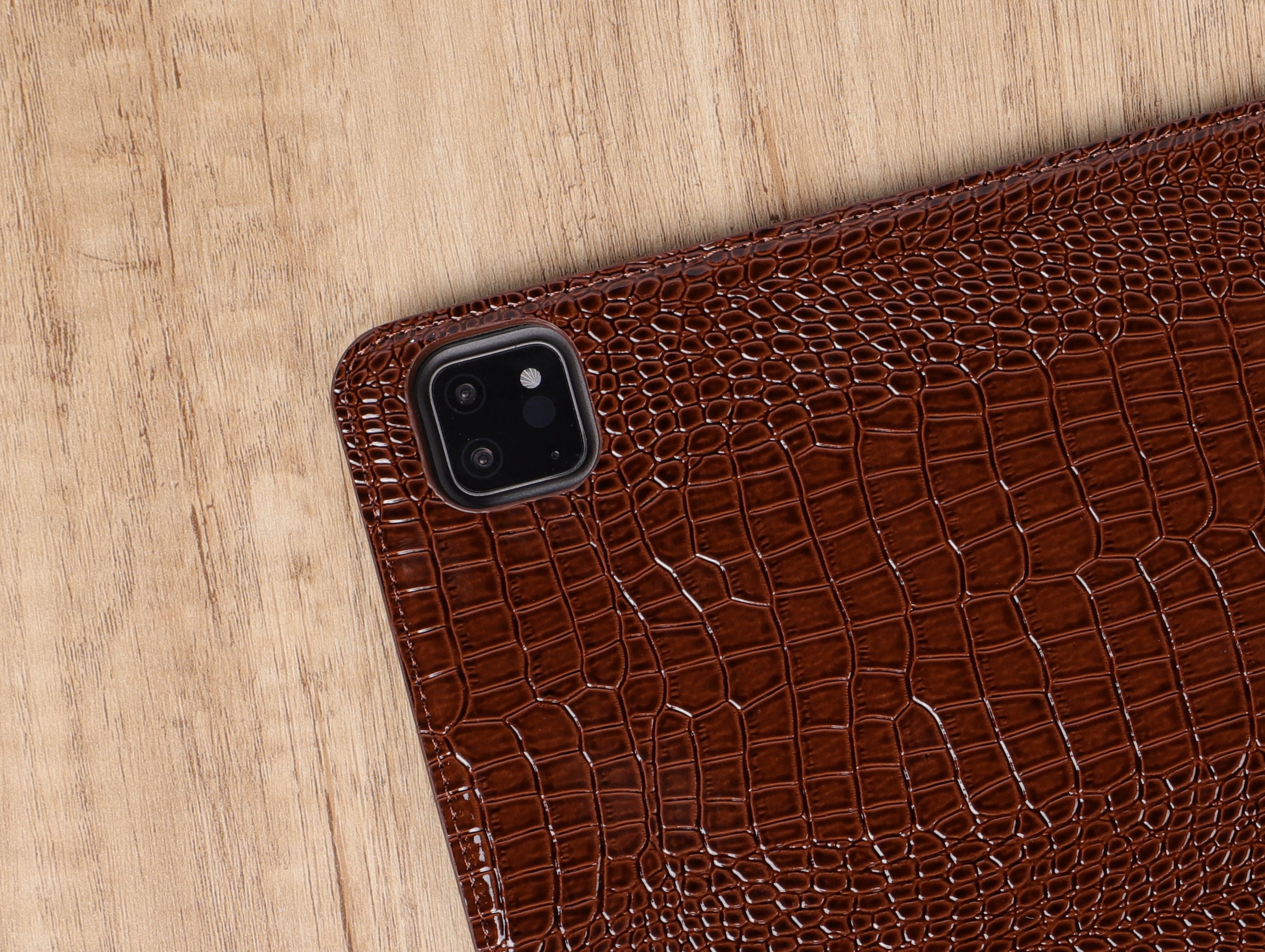 Brown Crocodile Leather iPad Case for iPad Air 5 iPad 10 10.9" 2022 ...