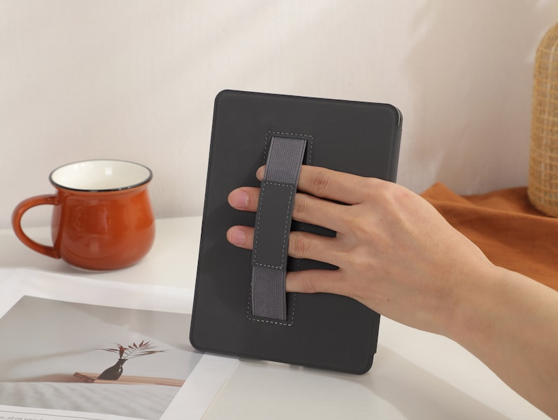 Blue Twisted Aesthetics Personalization Kindle Paperwhite Case, All-new ...