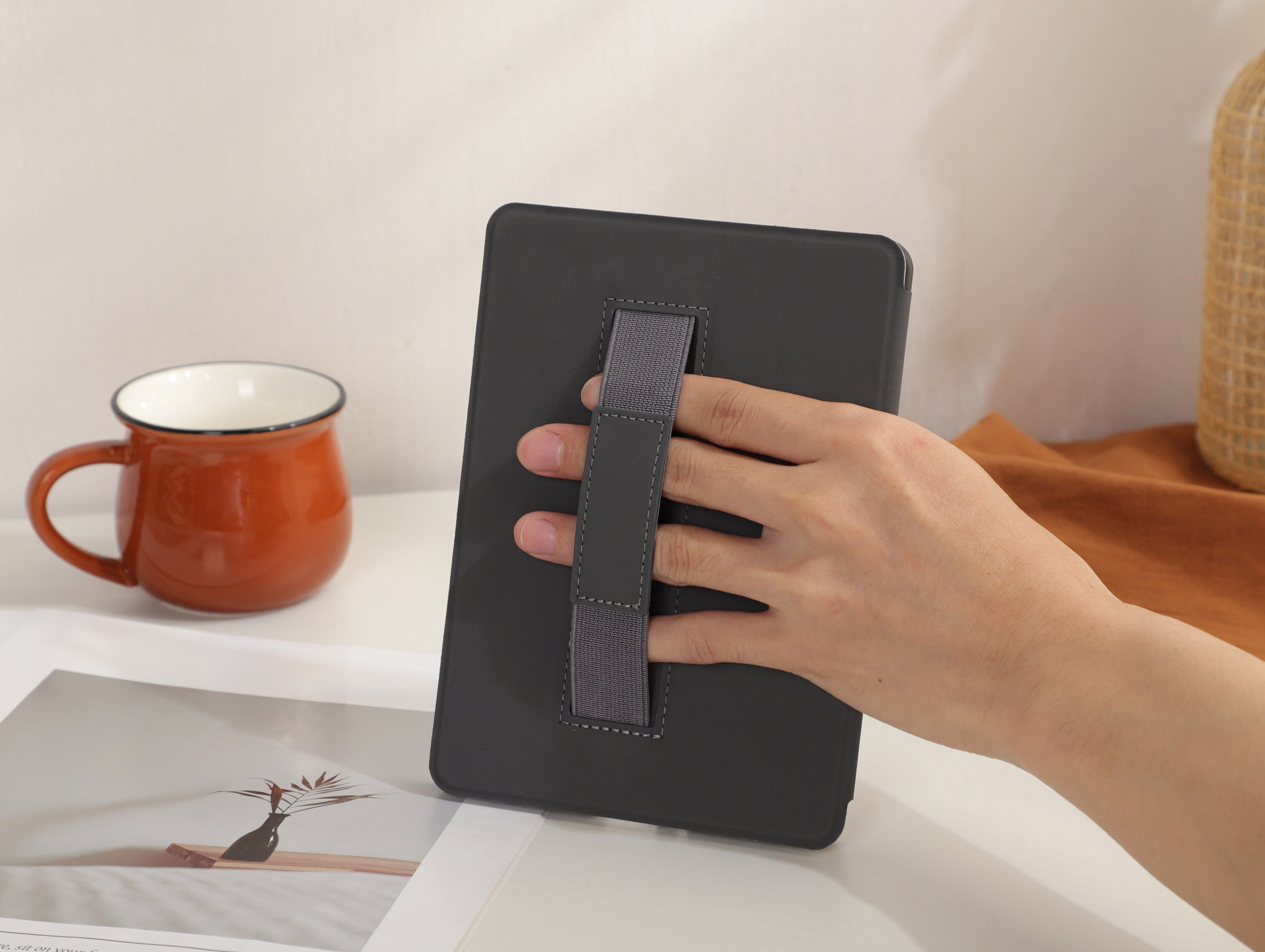 Blue Twisted Aesthetics Personalization Kindle Paperwhite Case, All-new ...