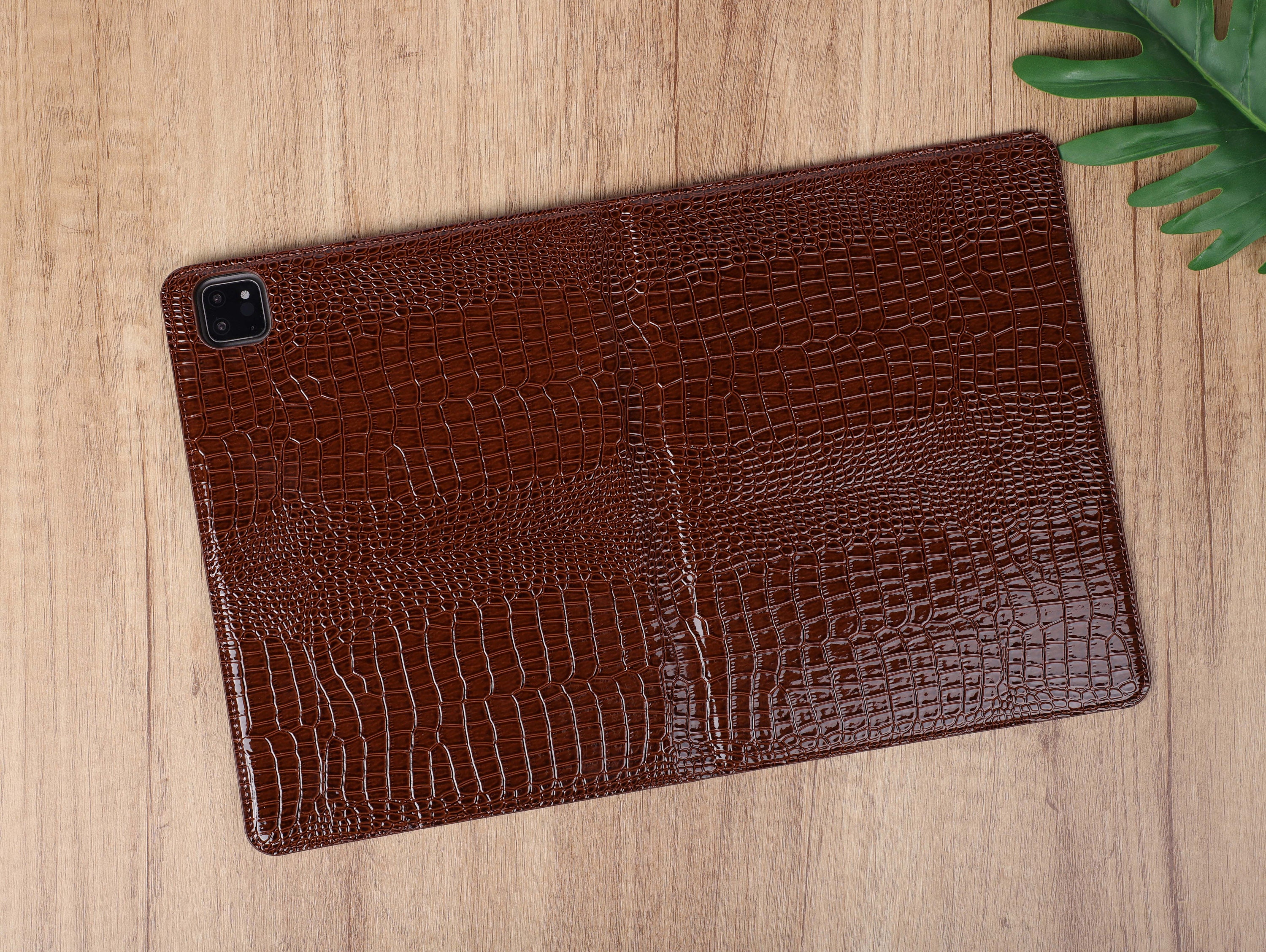 Brown Crocodile Leather iPad Case for iPad Air 5 iPad 10 10.9 2022 iPad ...