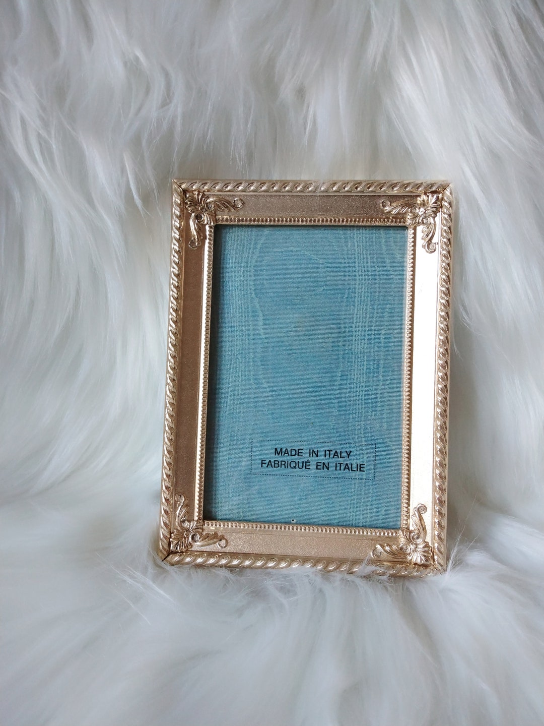 Gold Metal Frames Vintage 1970's Gold Metal 3x5 Picture Photo Frame ...