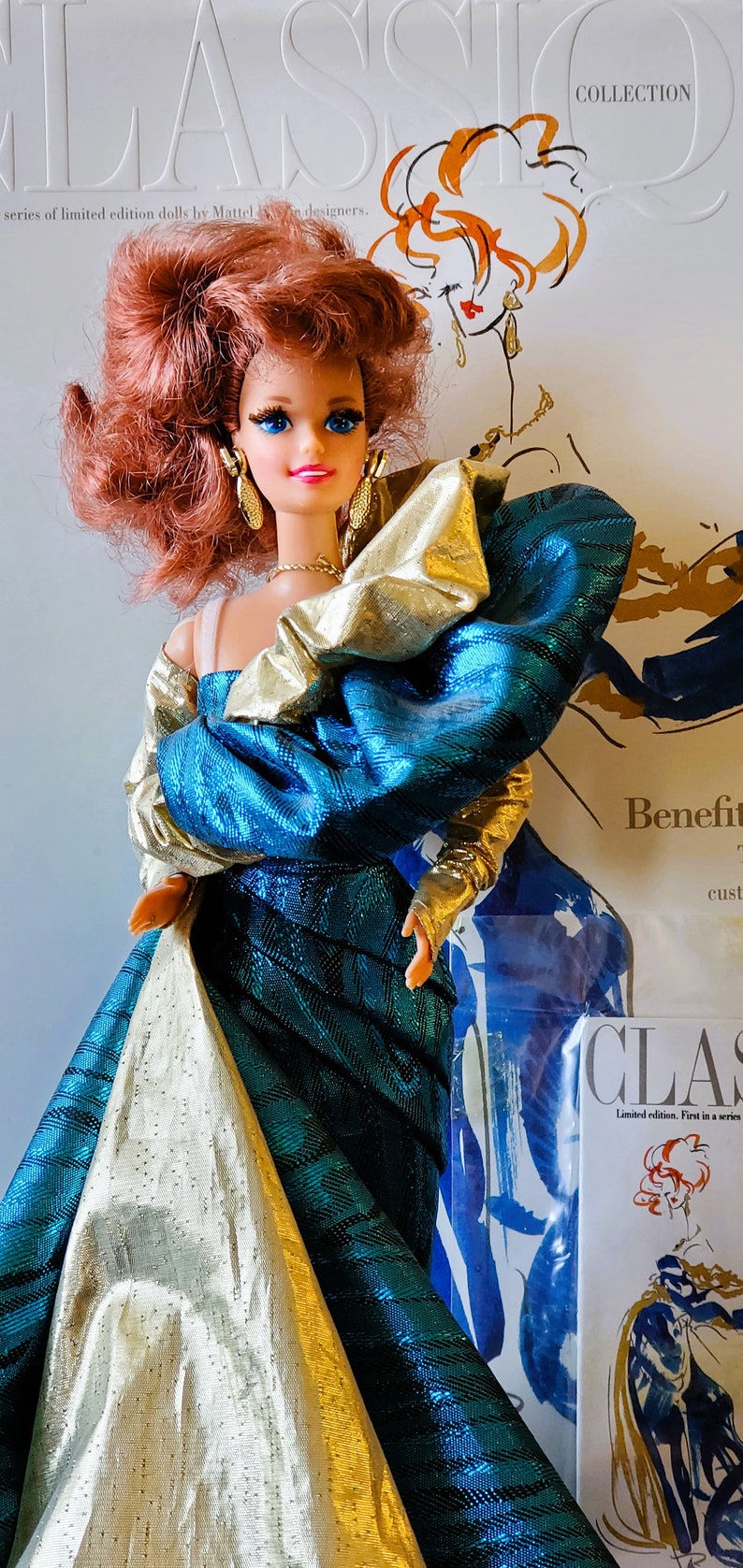 1992 Mattel's Benefit Ball Barbie Doll classique With Stand, Booklet ...