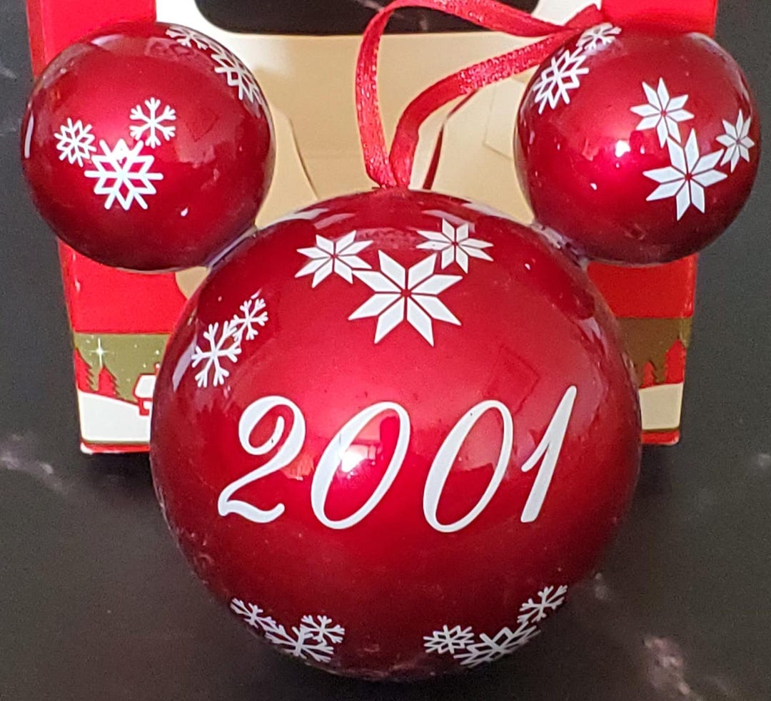 The Disney Store 2001 Mickey Mouse Ornament Mickey Head Ornament ...