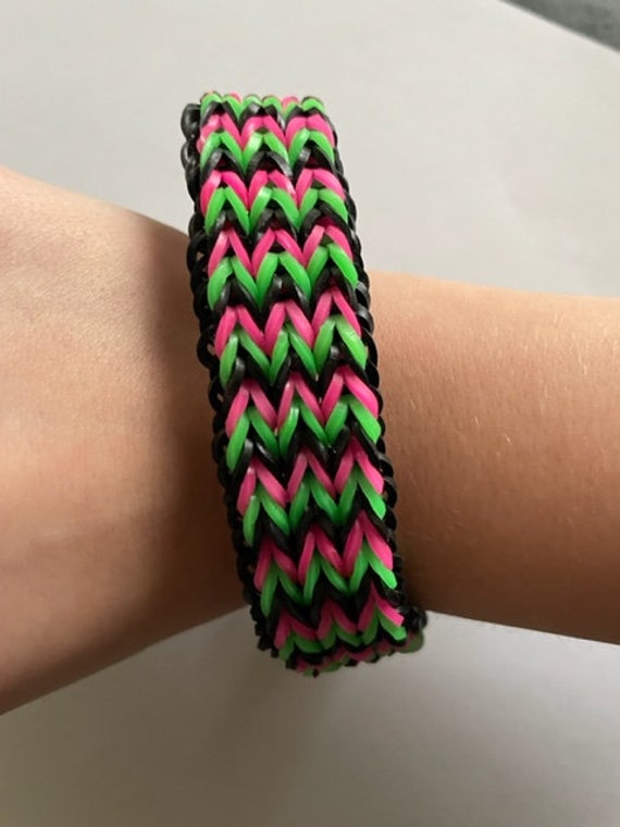 Triple Fishtail Rainbow Loom