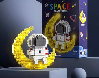 Astronaut Building Block - Etsy