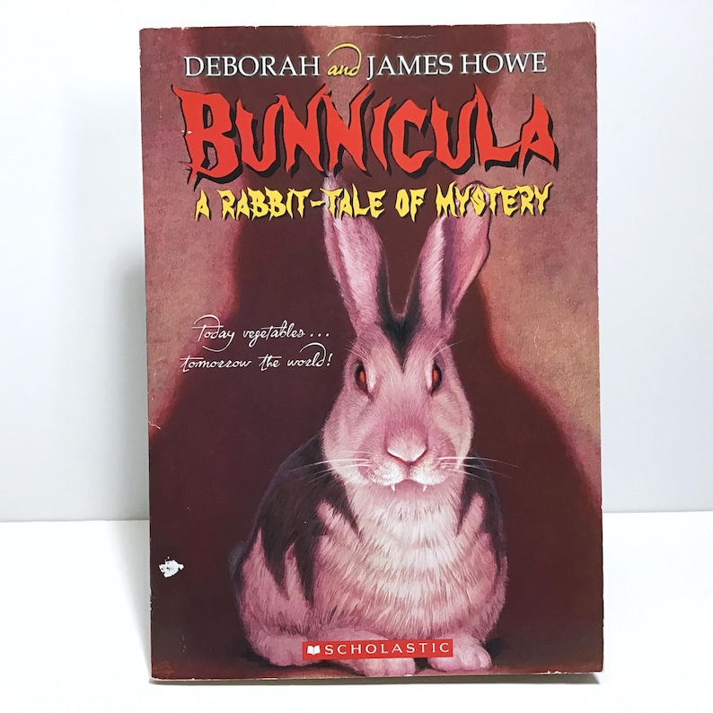 Bunnicula: A Rabbit-tale of Mystery - Deborah & James Howe - Vintage ...