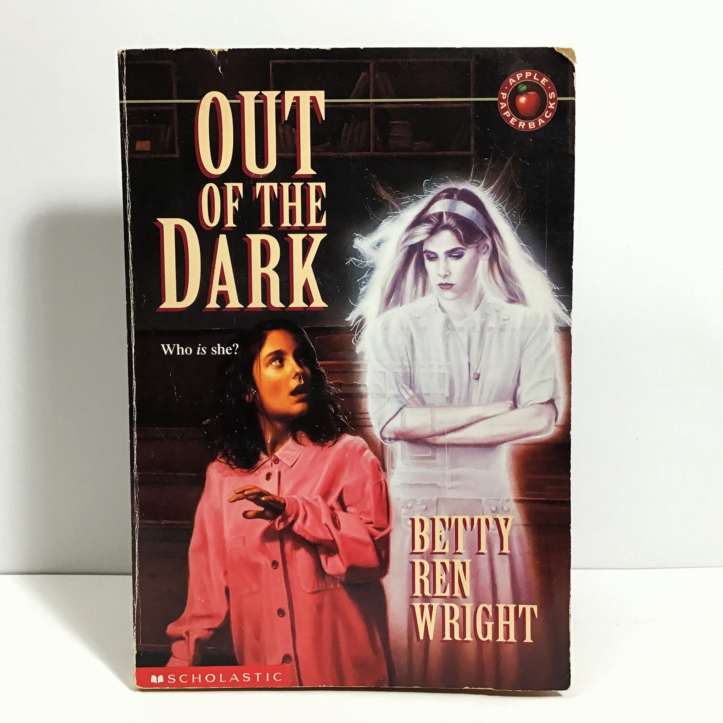 Out of the Dark Betty Ren Wright Vintage Young Reader Ghost Story 1995 ...