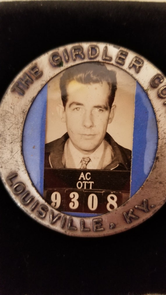 Vintage Badge American Worker 1940s- Girdler Corp- Em… - Gem