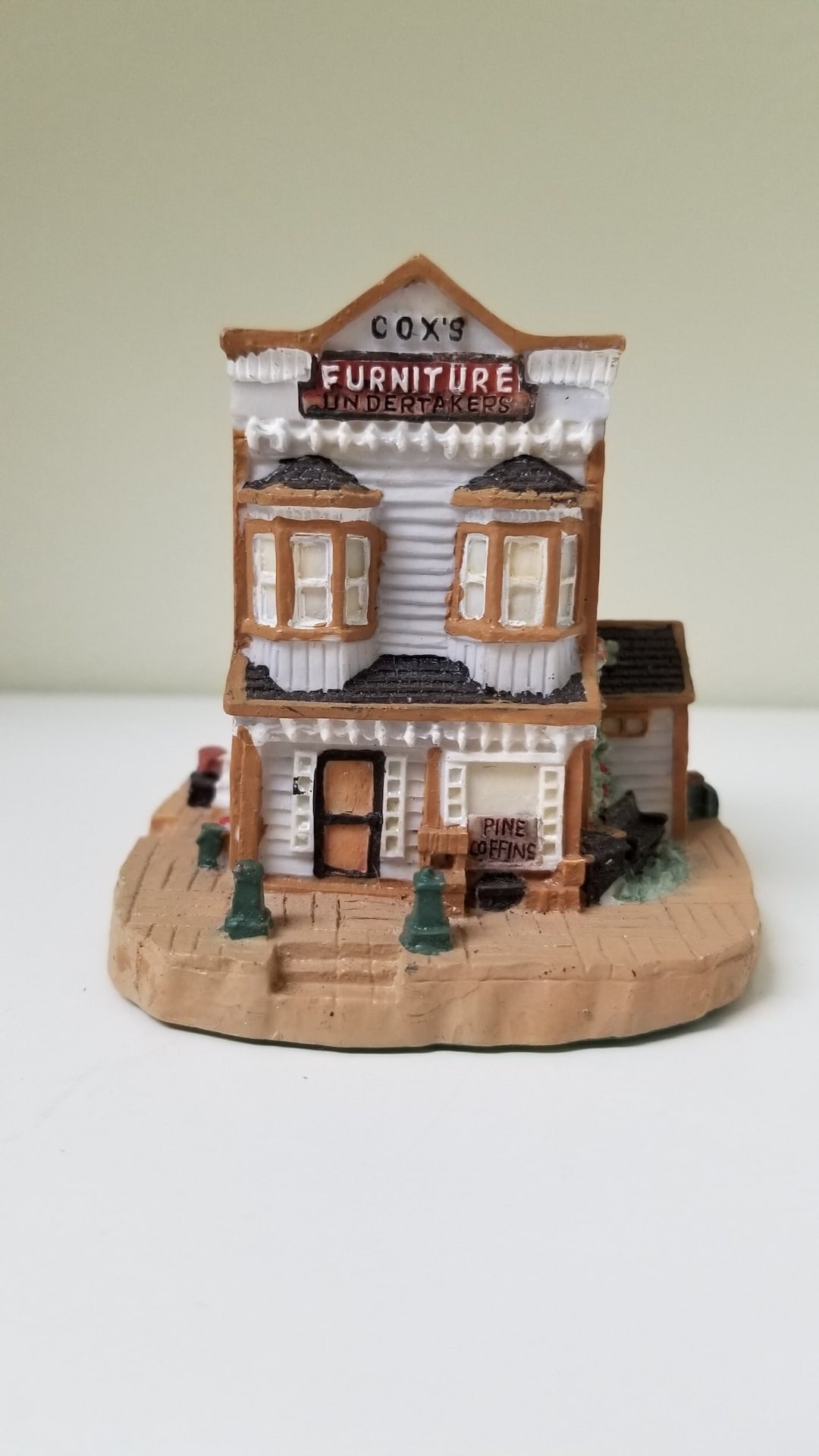 Miniature Building cox's Furniture Undertakers AH38, Liberty Falls ...