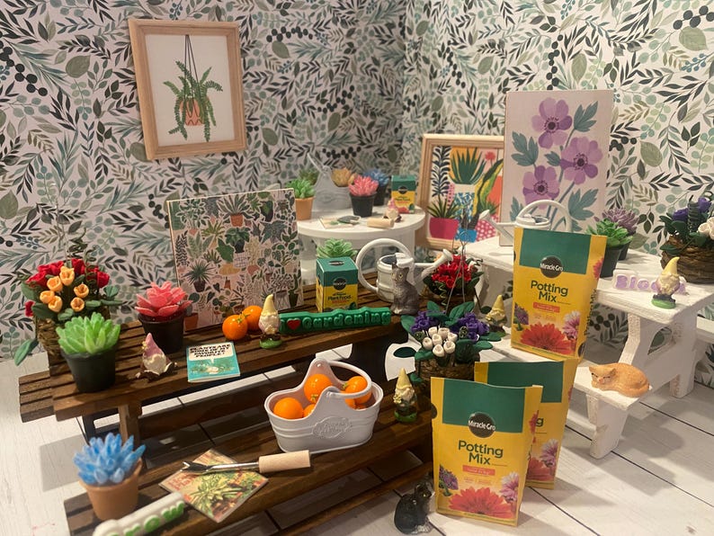 Miniature Houseplants, Dollhouse Potted Plants, 1:12, Bags of Soil ...