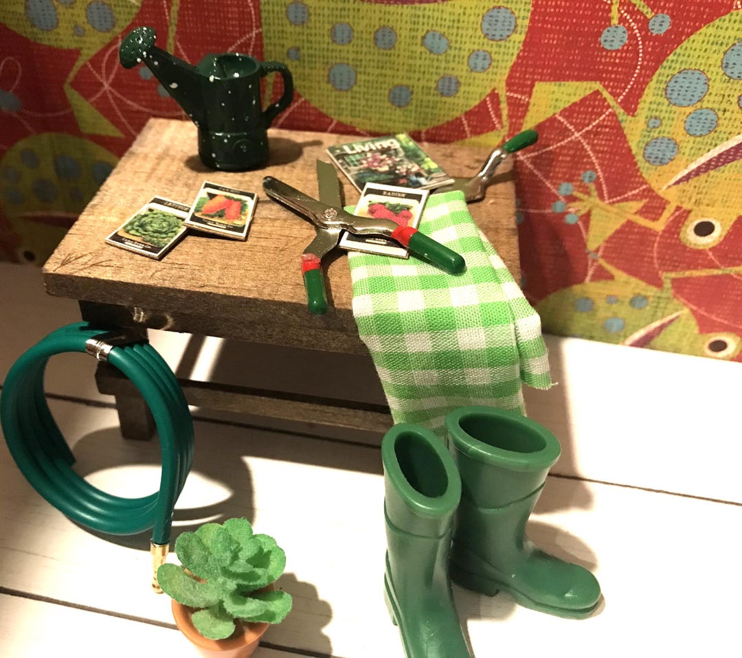 Miniature Potting Table, Dollhouse Gardening Accessories, 1:12 ...