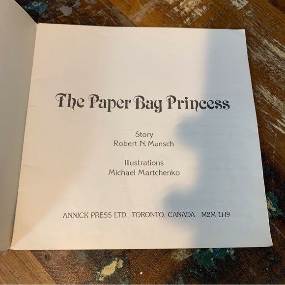 The Paper Bag Princess by Robert Munsch 1980 / Softcover - Etsy