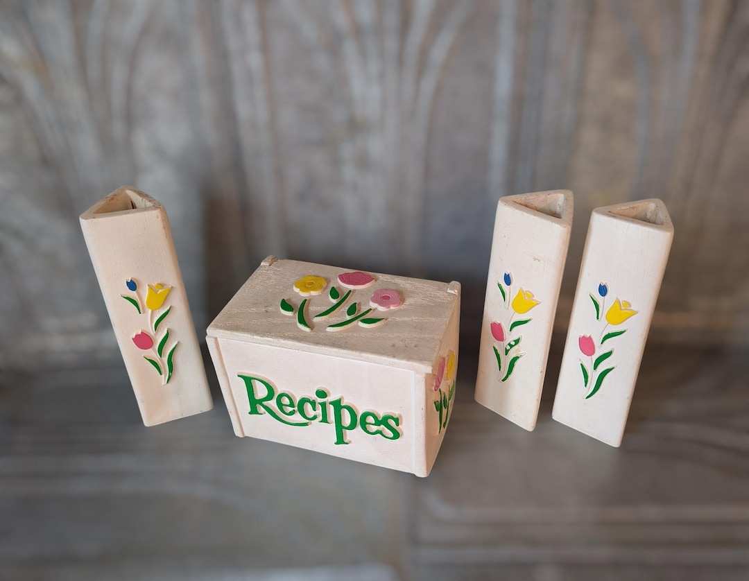 Vintage FTD Painted Recipe Box With Three Vintage Vases - Etsy