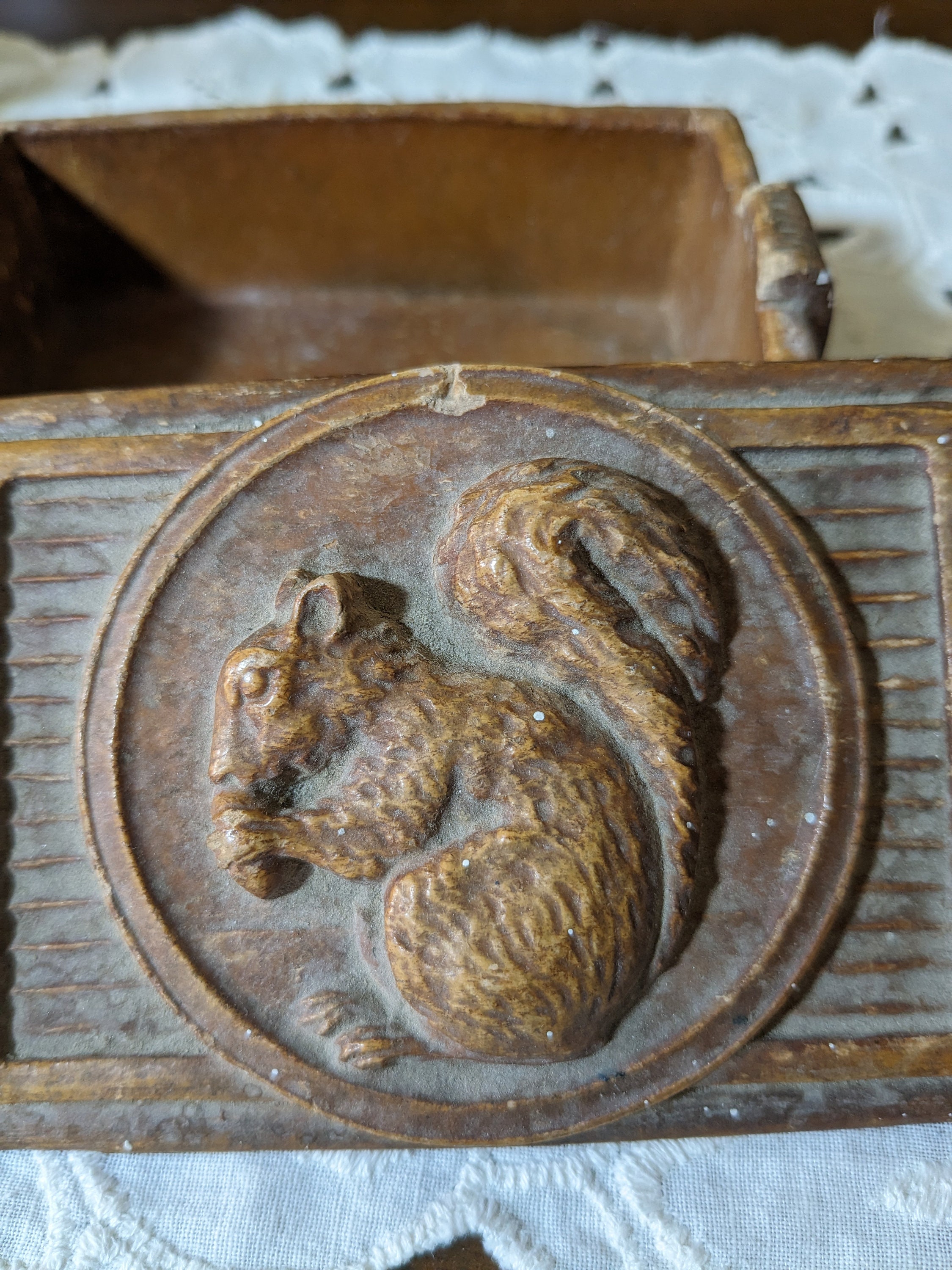 Vintage Syroco Cigarette Box, Trinket Box With Carved Squirrel - Etsy