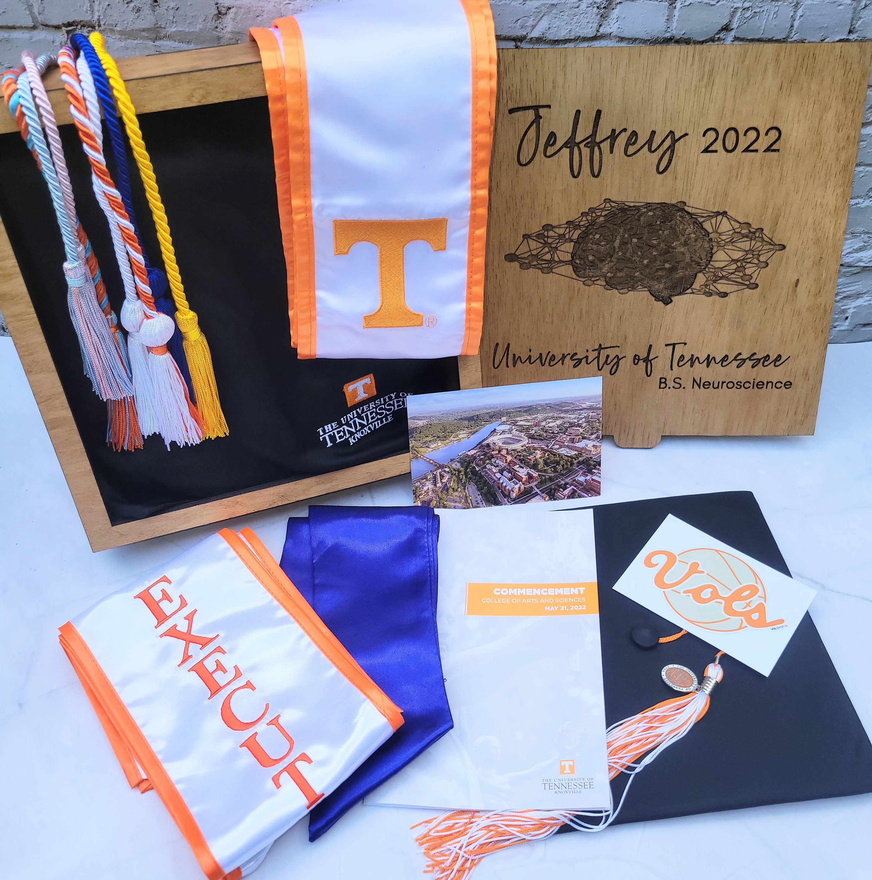 Graduation Keepsake Box for Graduation Cap and Gown Storage Box Home ...