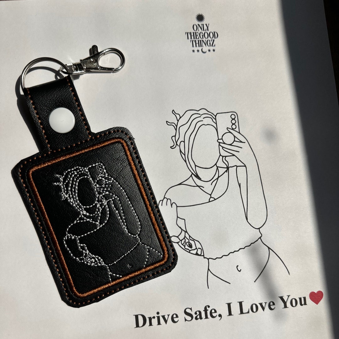 Personalized Line Art Embroidery Keychain | Portrait Keychains ...